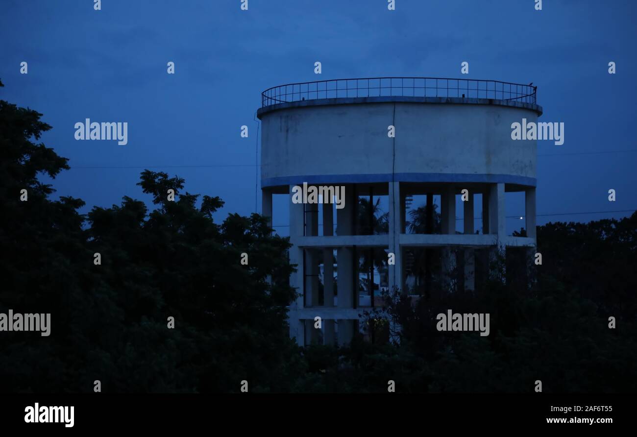 India tower water tanks hi-res stock photography and images - Alamy