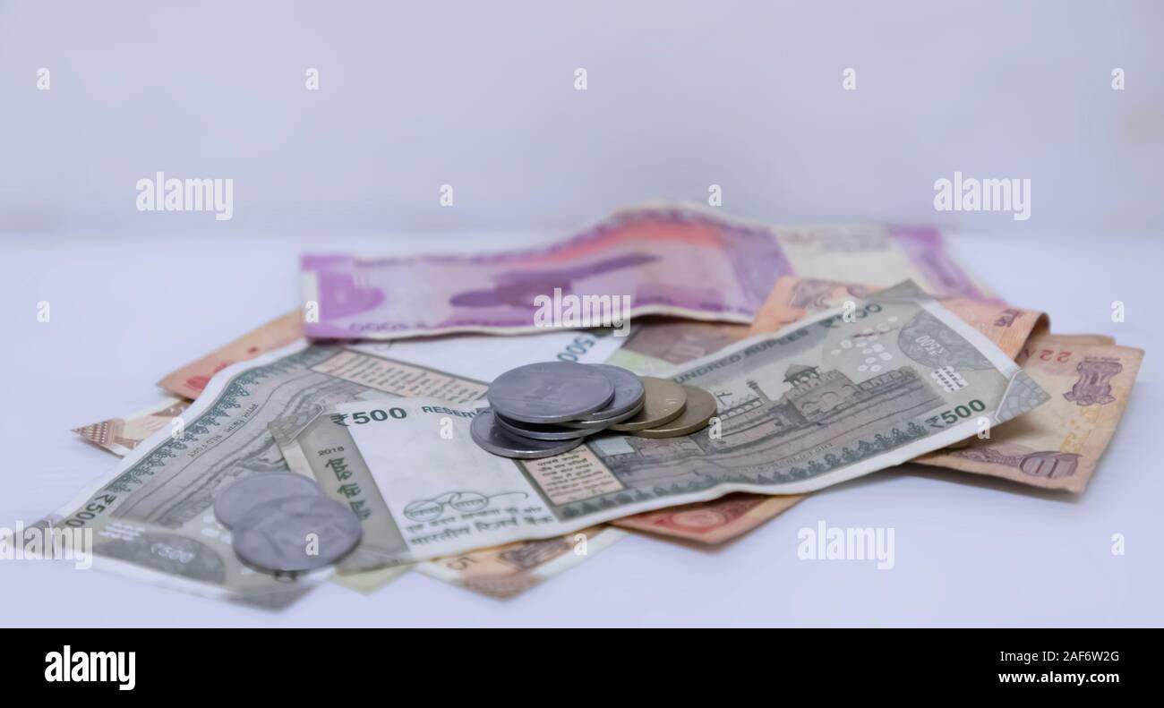 2000 rupees hi-res stock photography and images - Alamy