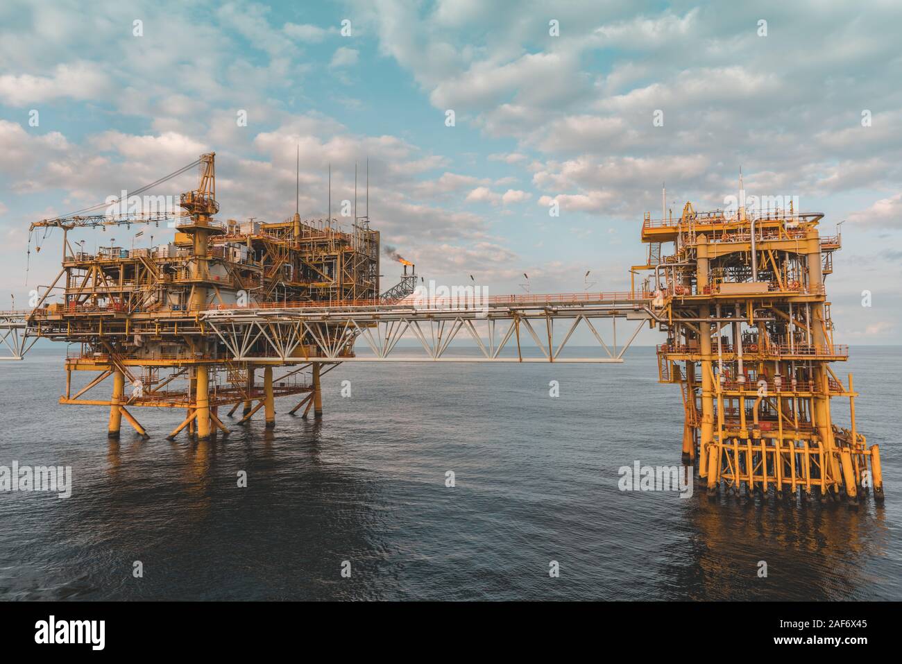Massive offshore oil production platform Stock Photo - Alamy