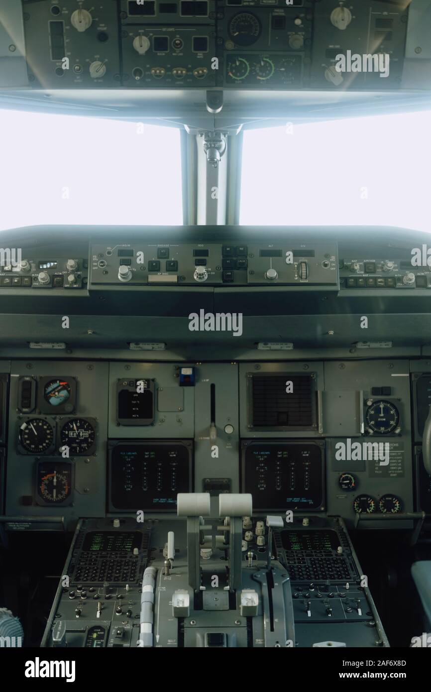 Light aircraft cockpit deck pilot hi-res stock photography and images ...