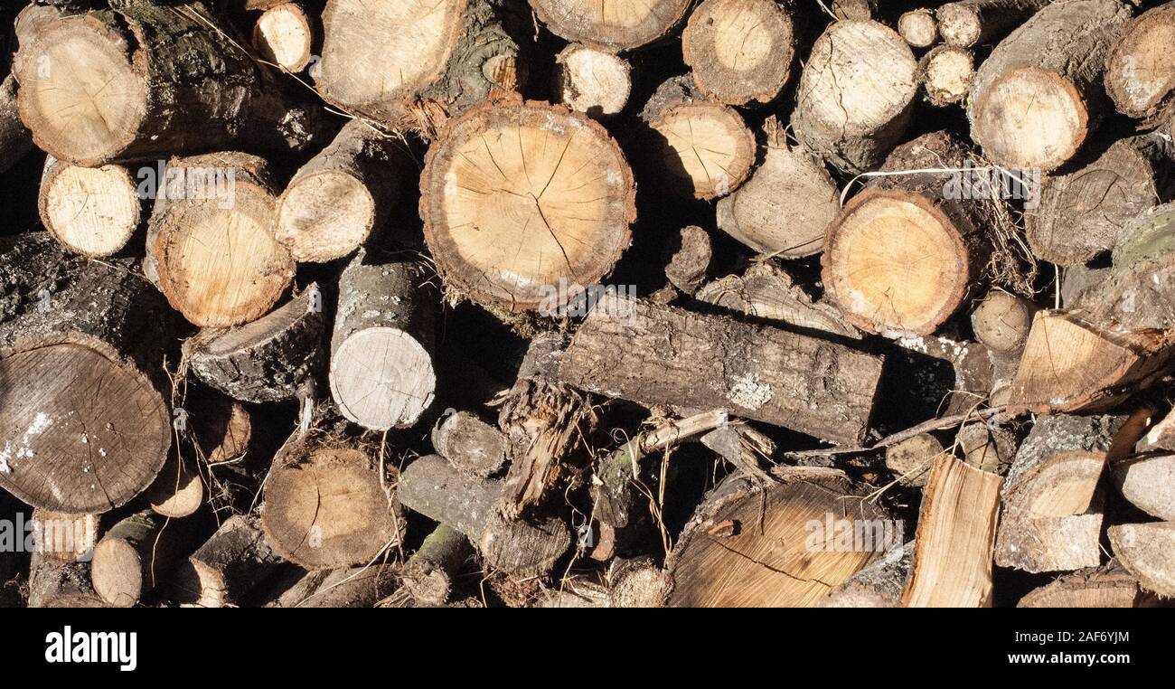 Untidy farm hi-res stock photography and images - Alamy