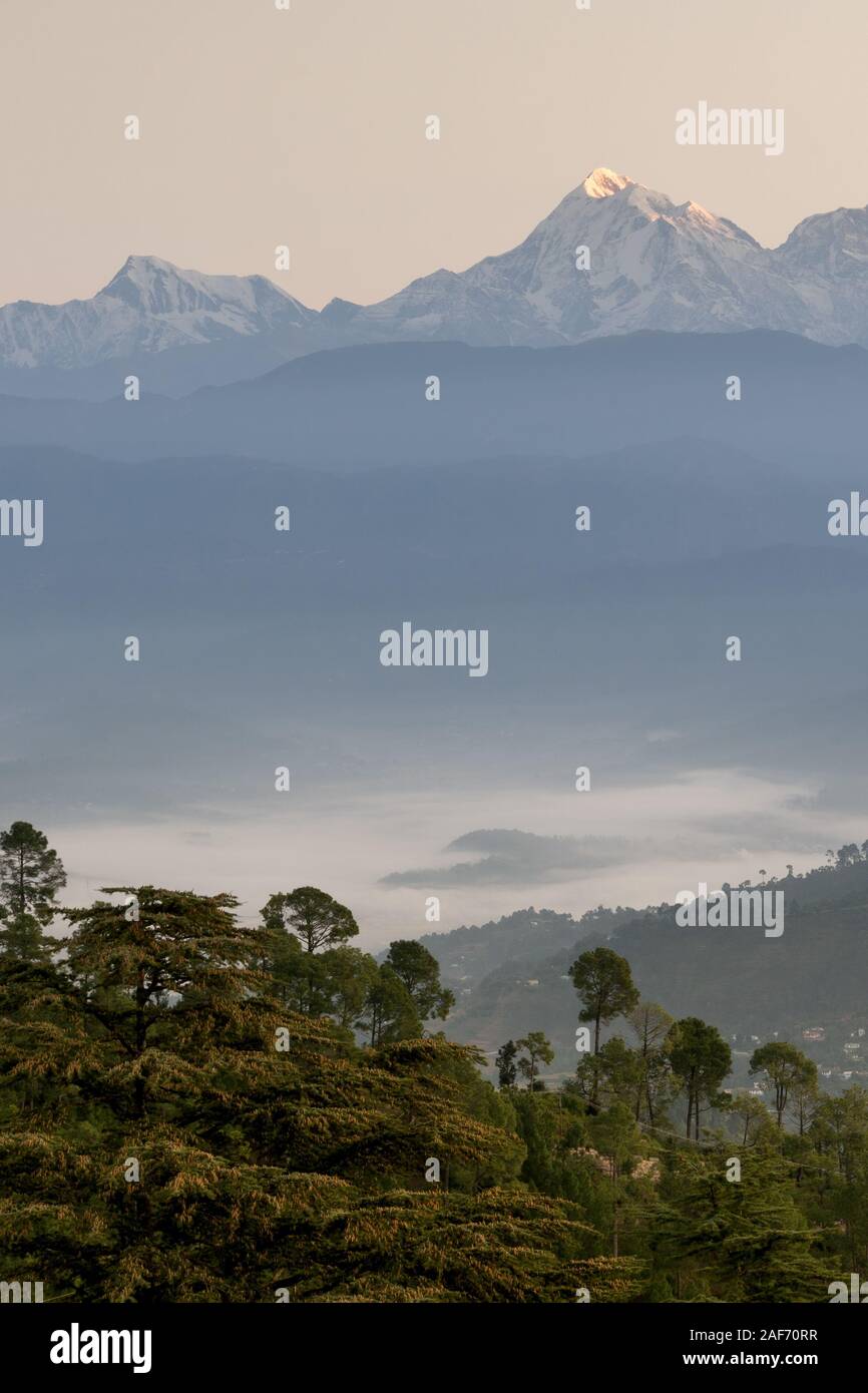 spectacular view of Nanda devi Himalayan mountain range in first light ...