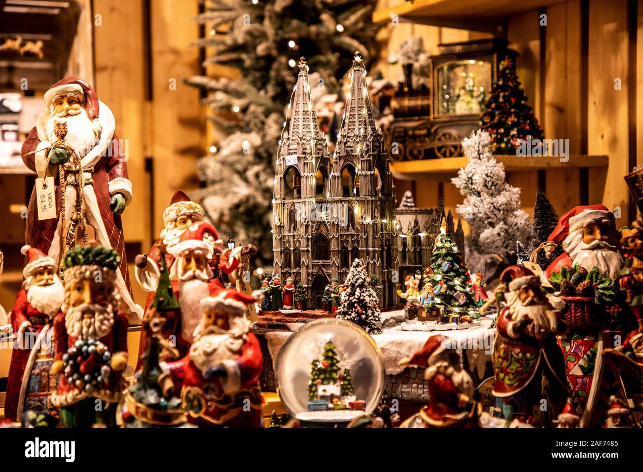 Cologne, Christmas market at the cathedral, Kšlsche gifts, model ...