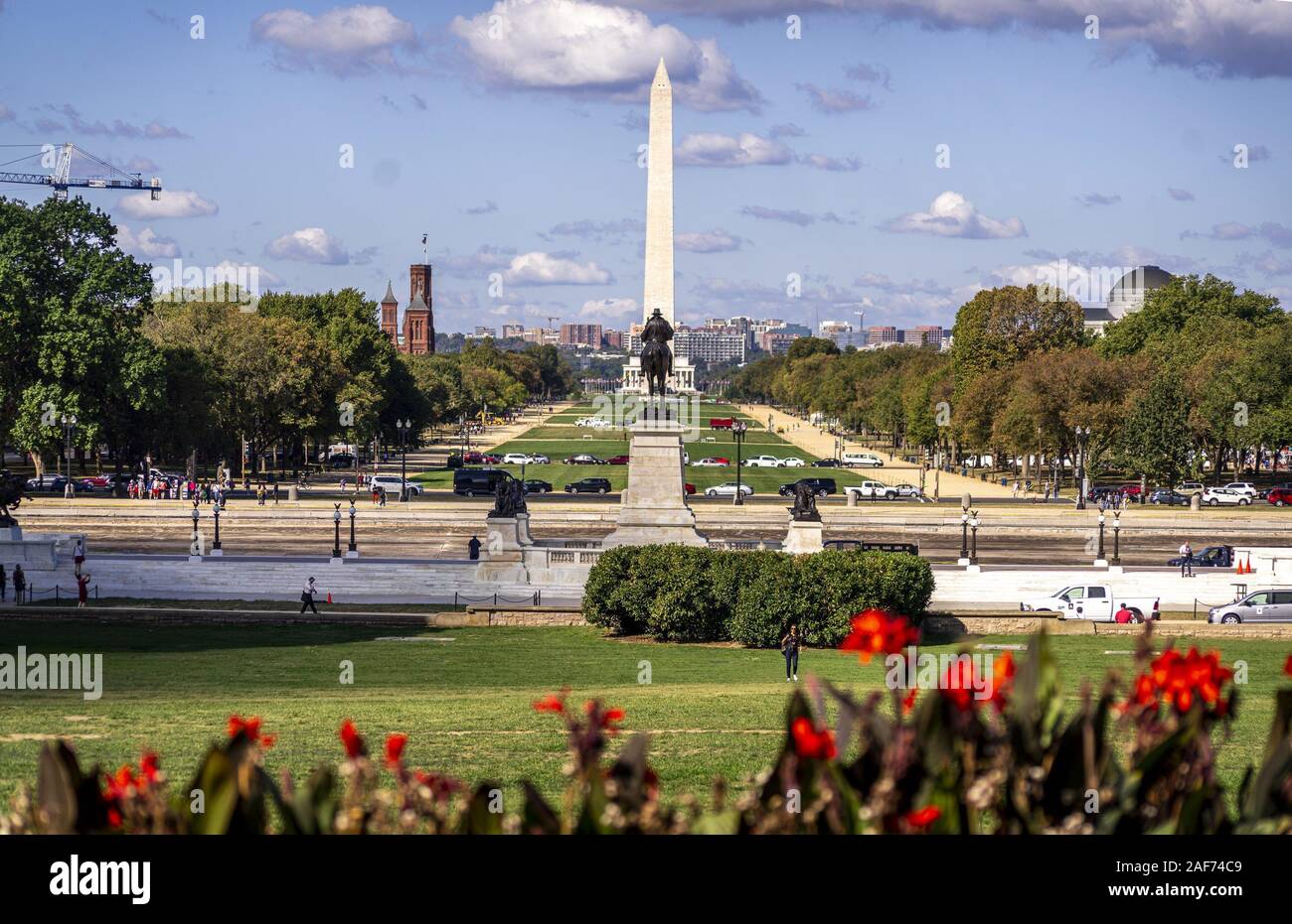 500 meters wide hi-res stock photography and images - Alamy