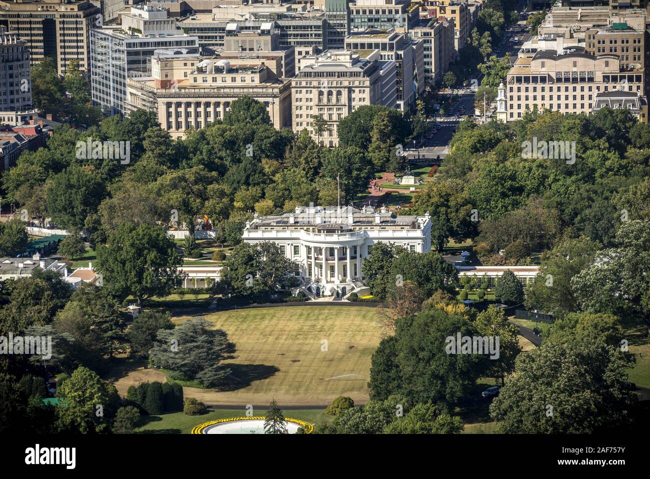 The White House in Washington is one of the most famous buildings in ...