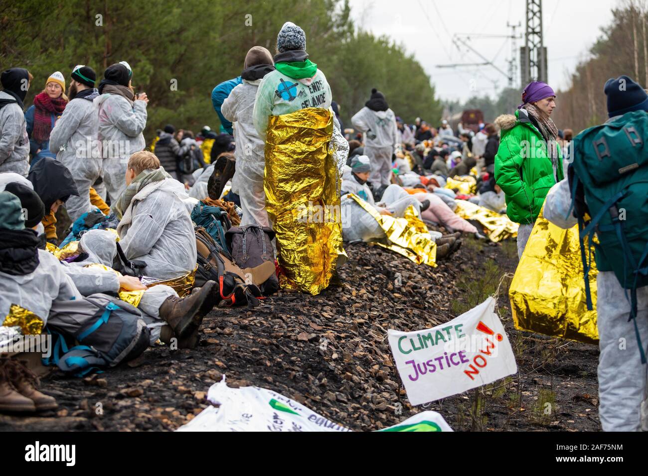 Protests against coal mining of Ende Gelaende in Brandenburg ...