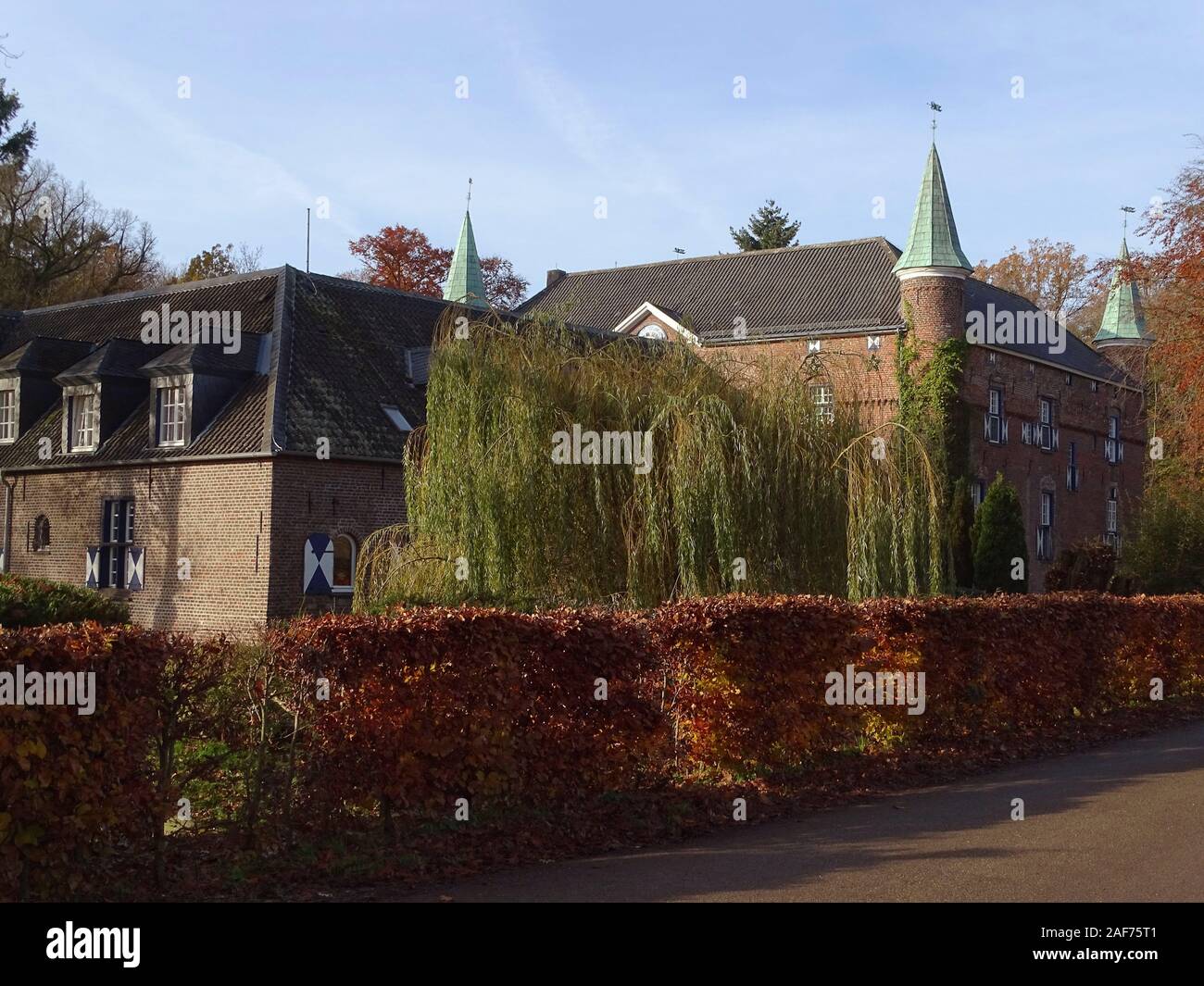 The Palace Walbeck in Geldern-Walbeck outside view Photo 11/24//2019 ...