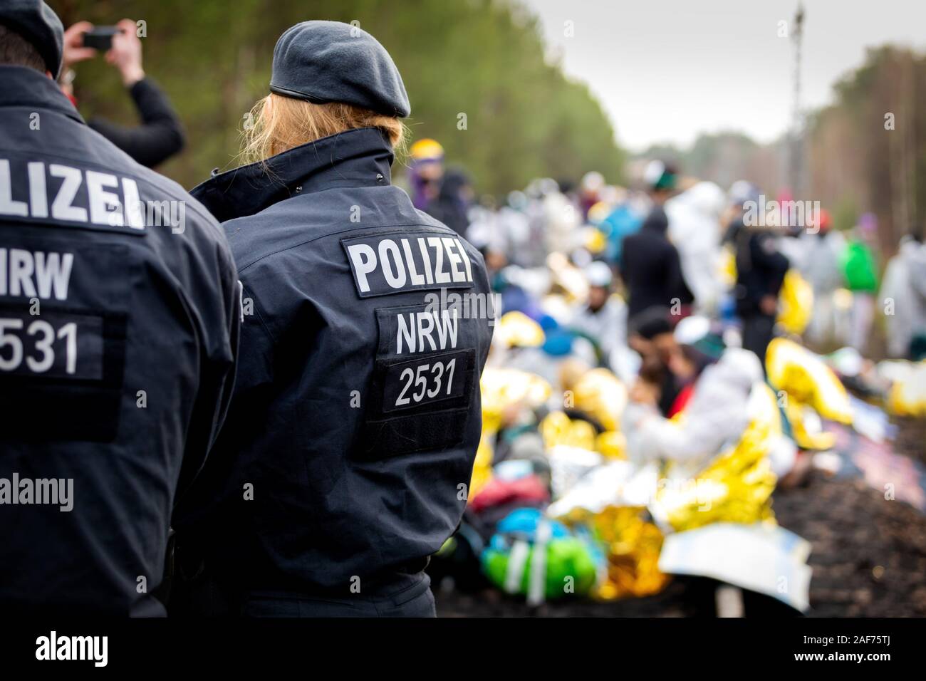 Protests against coal mining of Ende Gelaende in Brandenburg ...
