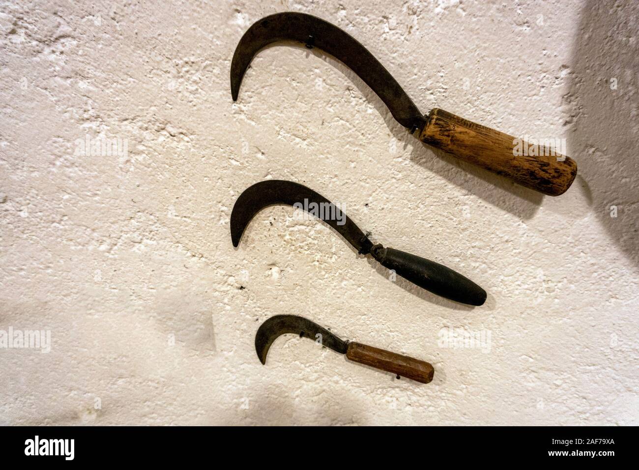 Sickle tool hi-res stock photography and images - Alamy