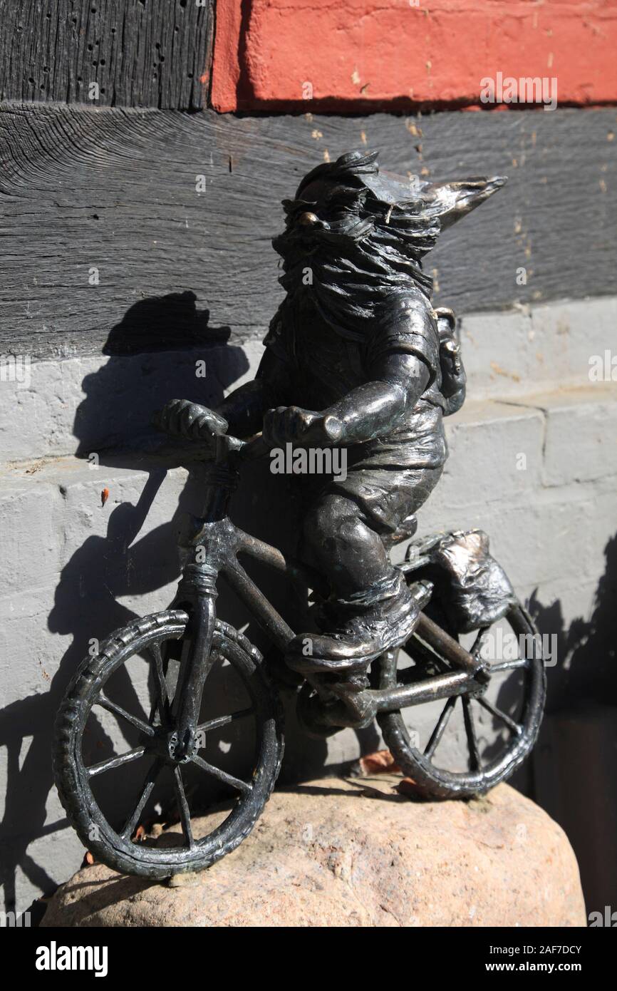 Zwerge hi-res stock photography and images - Alamy