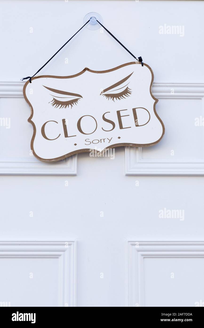 closed sign, eyes shut Stock Photo - Alamy