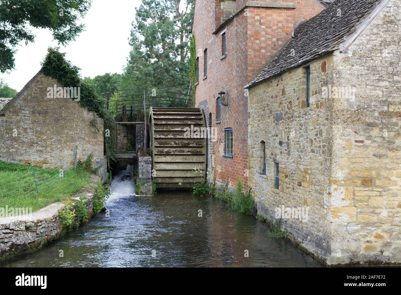 The Mill at Lower Slaughter Stock Photo - Alamy