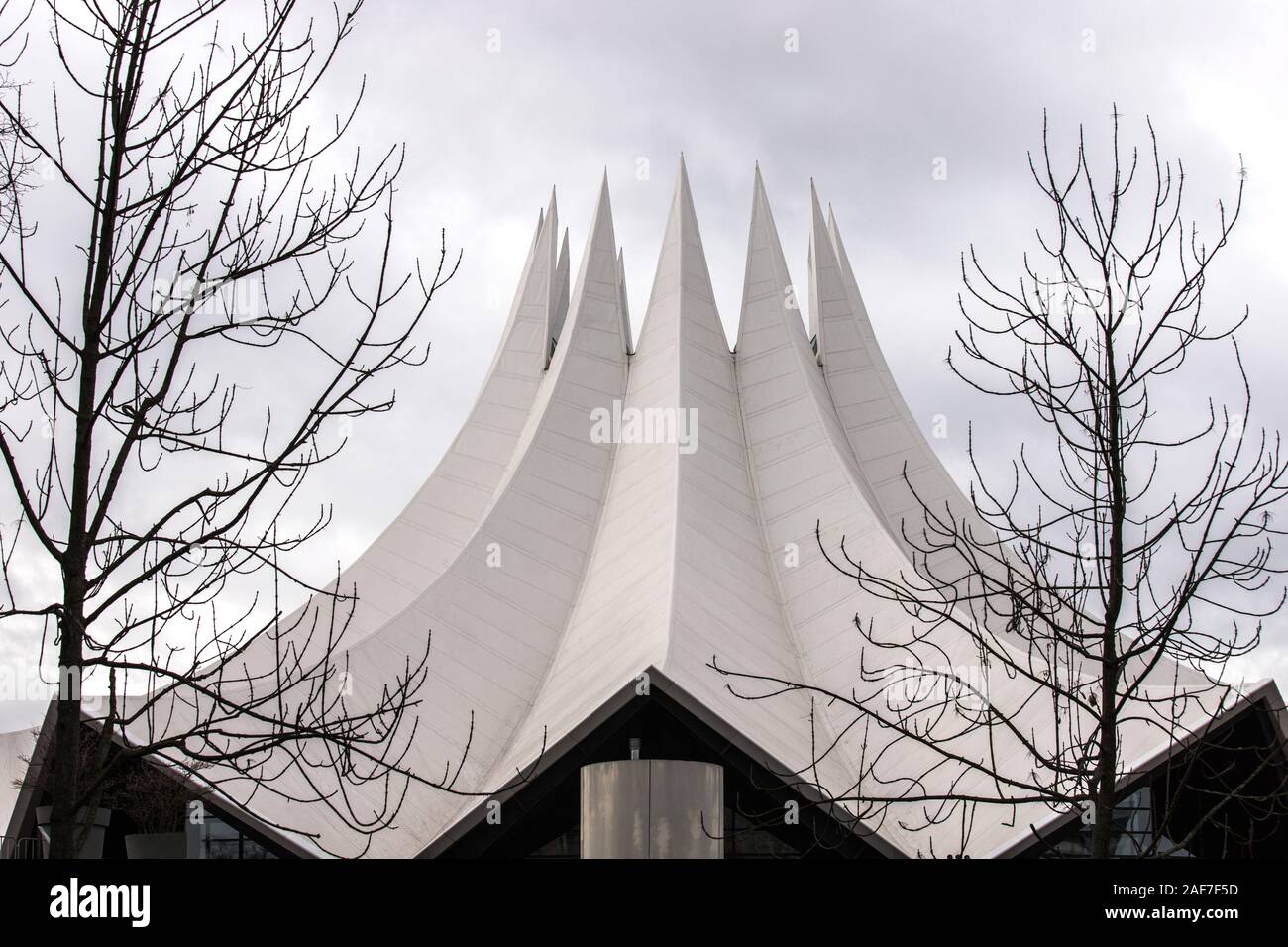 Tempodrom building hi-res stock photography and images - Alamy