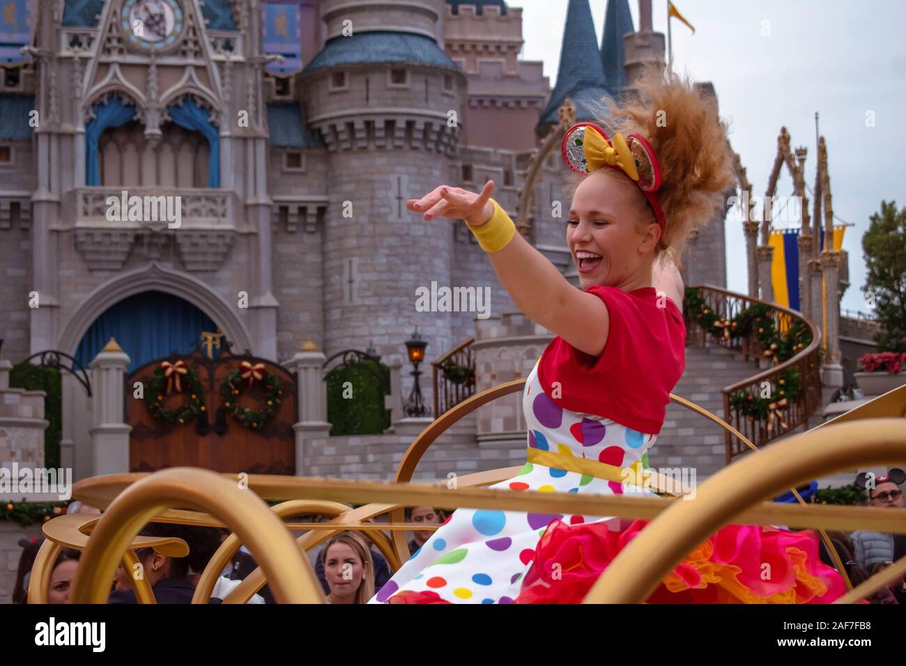 The little mermaid disney show hi-res stock photography and images - Alamy