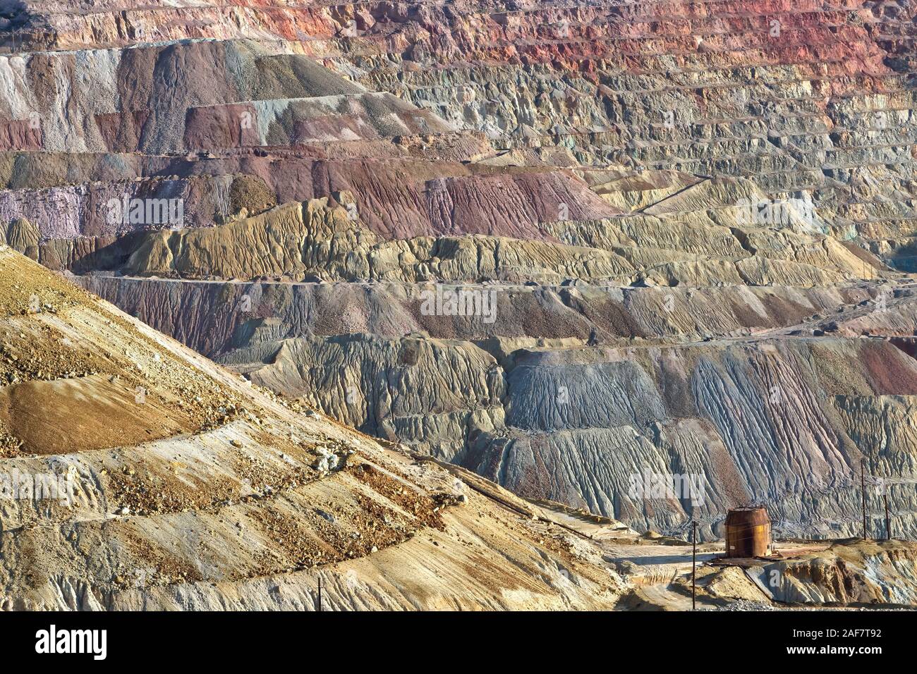 Overlooking Chino Copper Mine, is the largest porphyry copper deposits ...