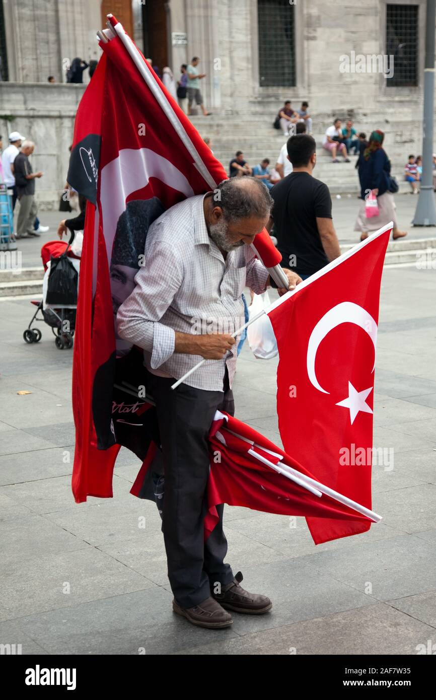 Turkish man selling hi-res stock photography and images - Alamy