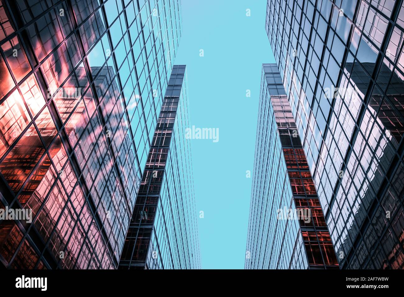 Corporate office architecture hi-res stock photography and images - Alamy