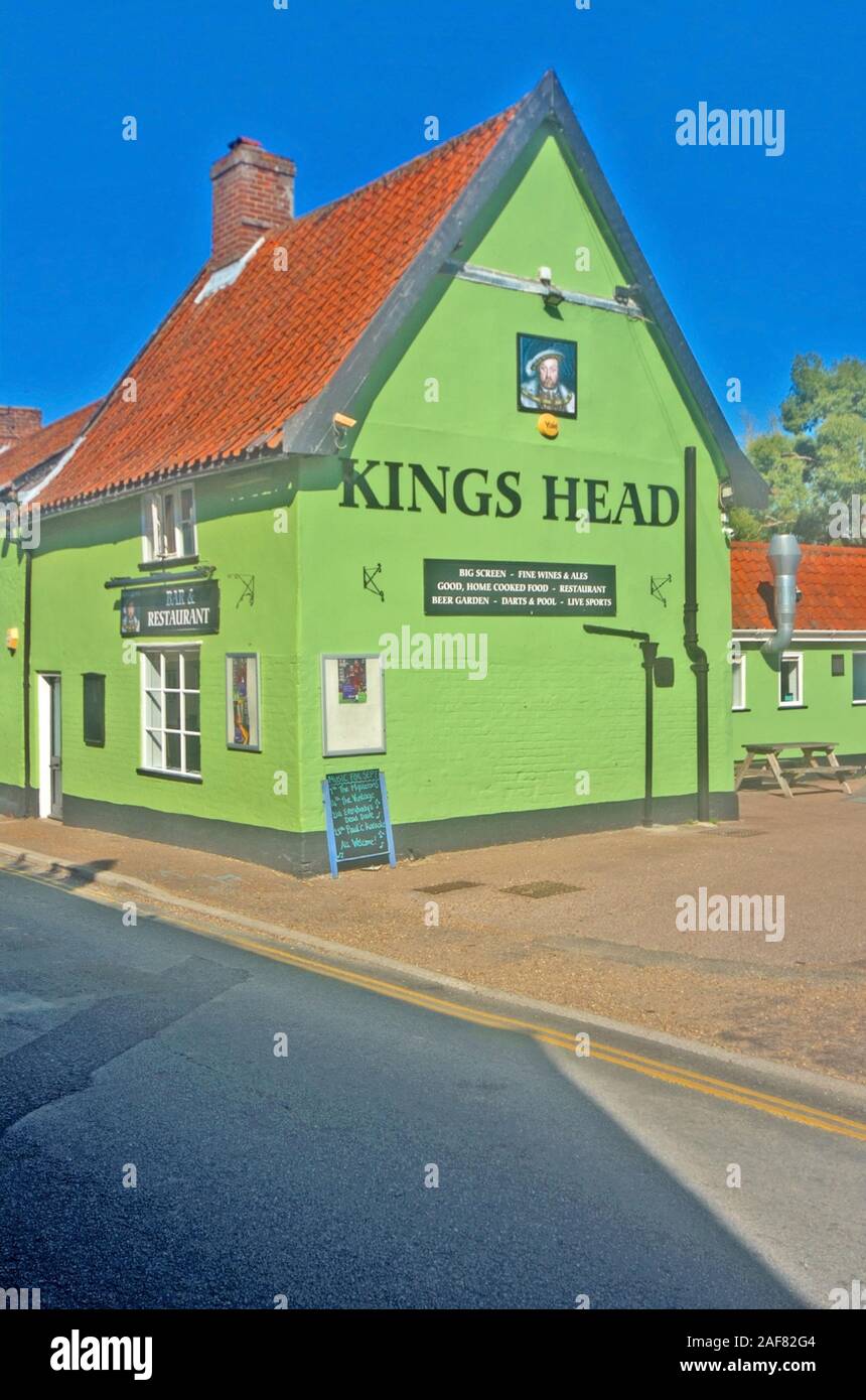 Loddon Norfolk King Head Pub Stock Photo - Alamy
