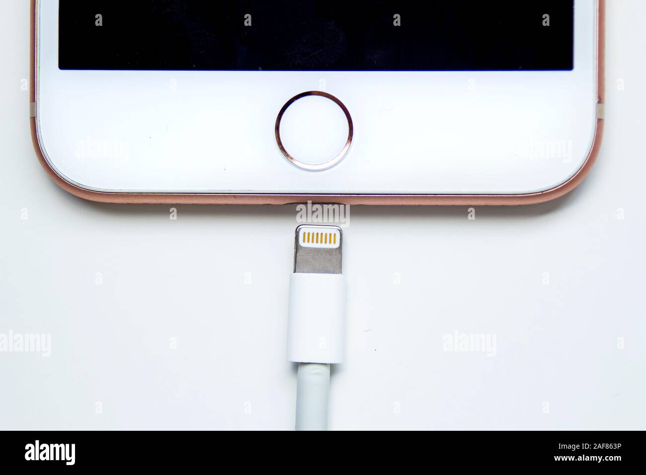 Lightning connector hi-res stock photography and images - Alamy