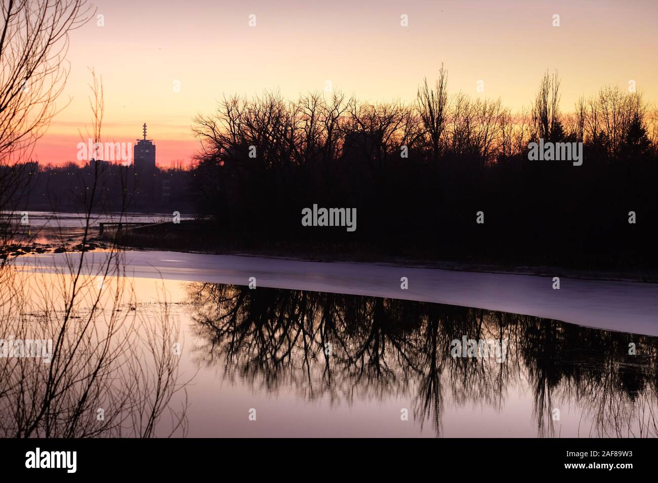 Floreasca lake in Bucharest, Romania, in sunset light Stock Photo - Alamy