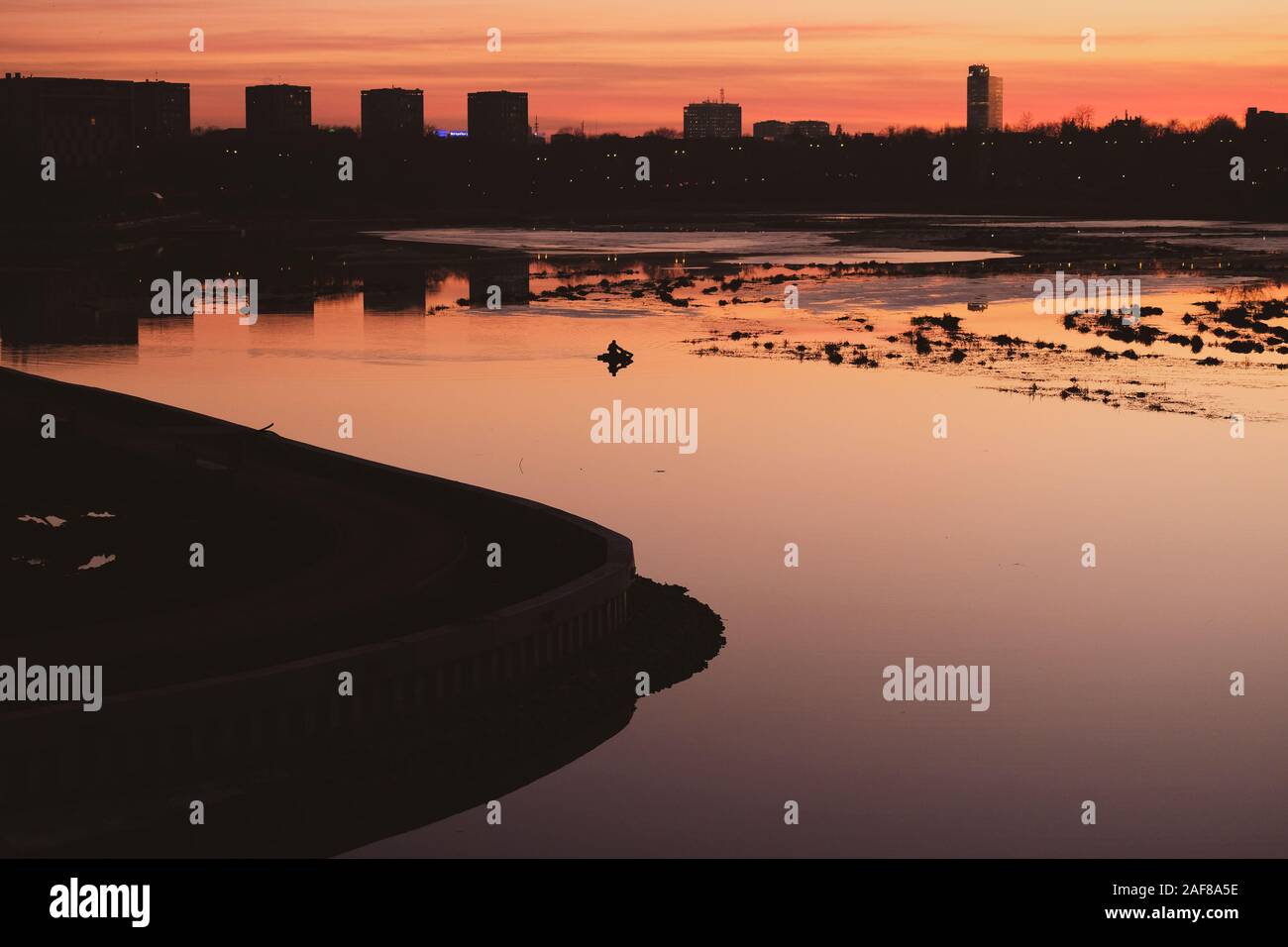 Floreasca lake hi-res stock photography and images - Alamy