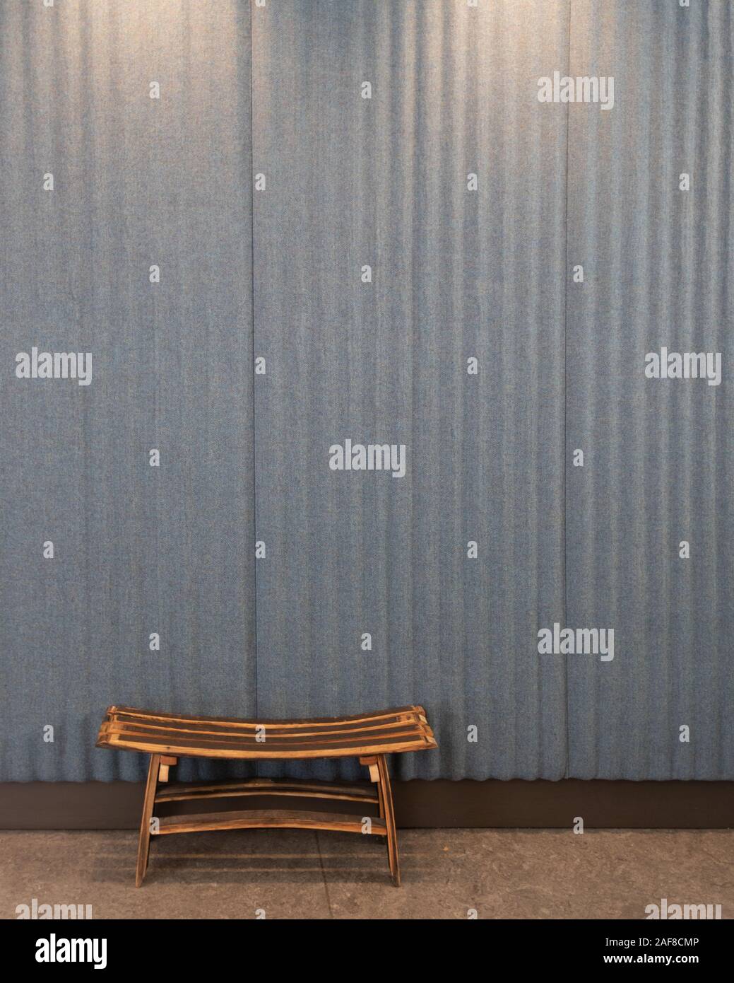 Wood bench texture hi-res stock photography and images - Alamy