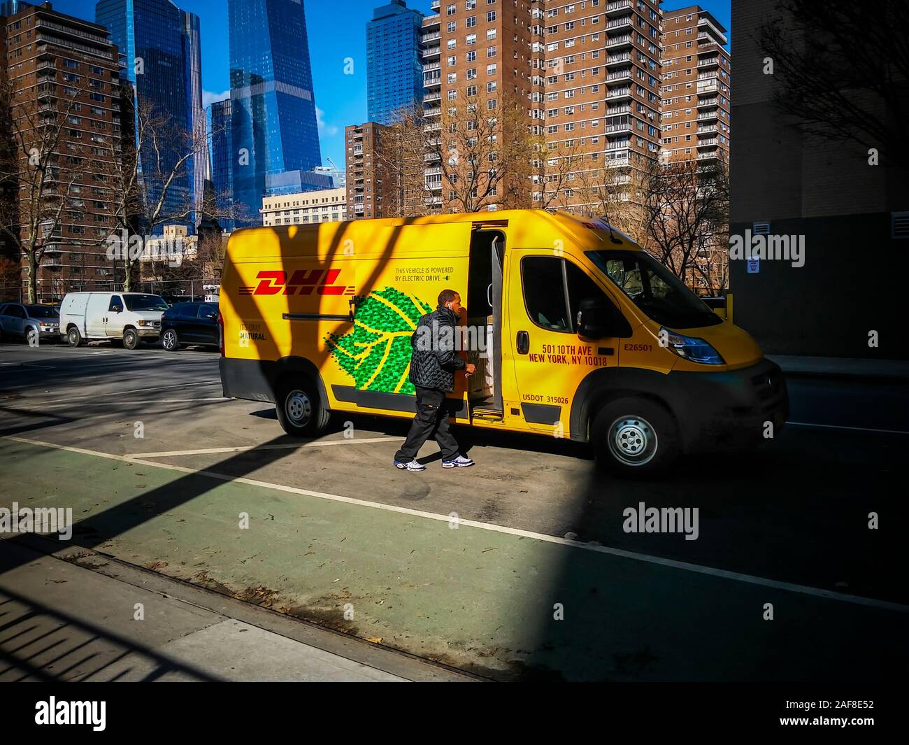 Dhl truck hi-res stock photography and images - Alamy