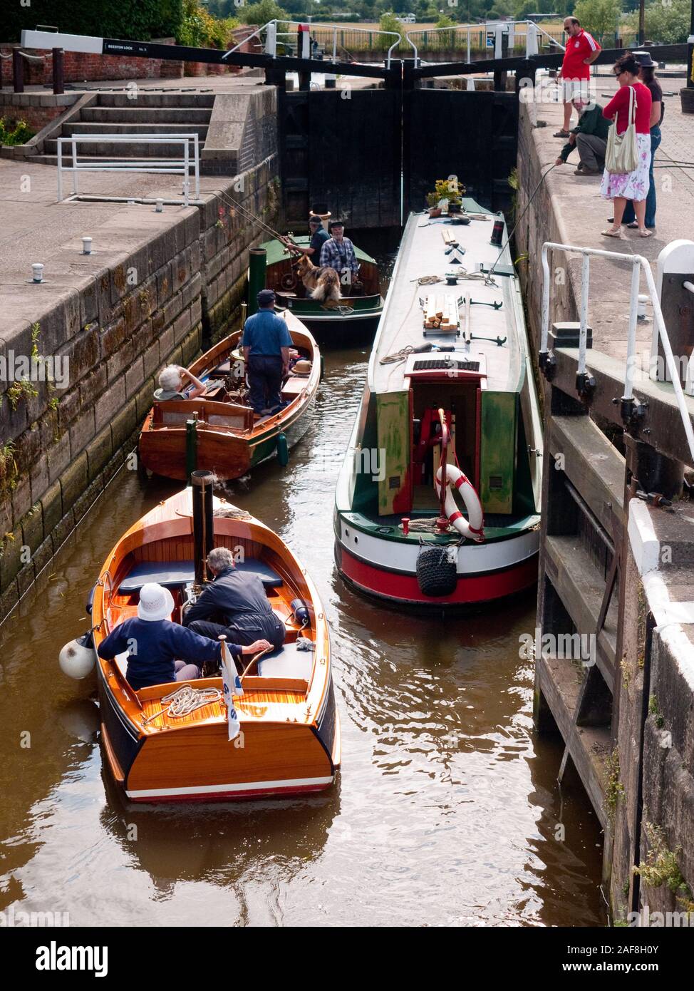 Steam Boats on the River Trent near Beeston Lock Stock Photo - Alamy