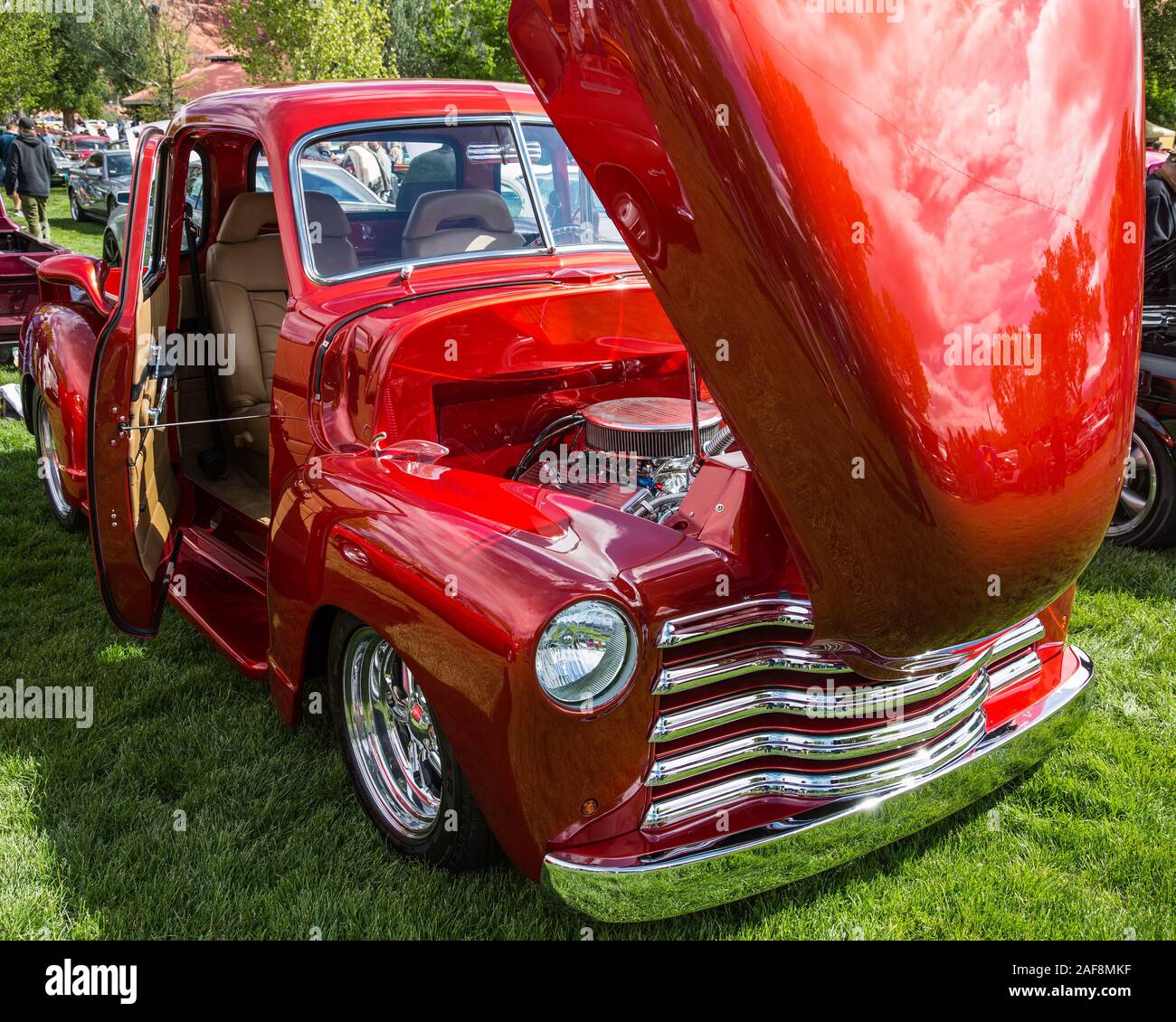 Custom chevrolet 3100 hi-res stock photography and images - Alamy