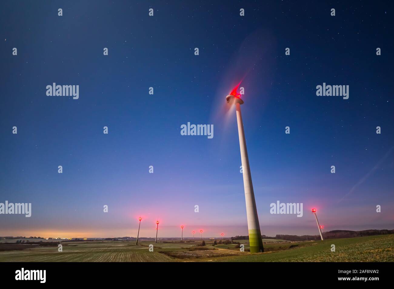 Fast spinning windmill hi-res stock photography and images - Alamy
