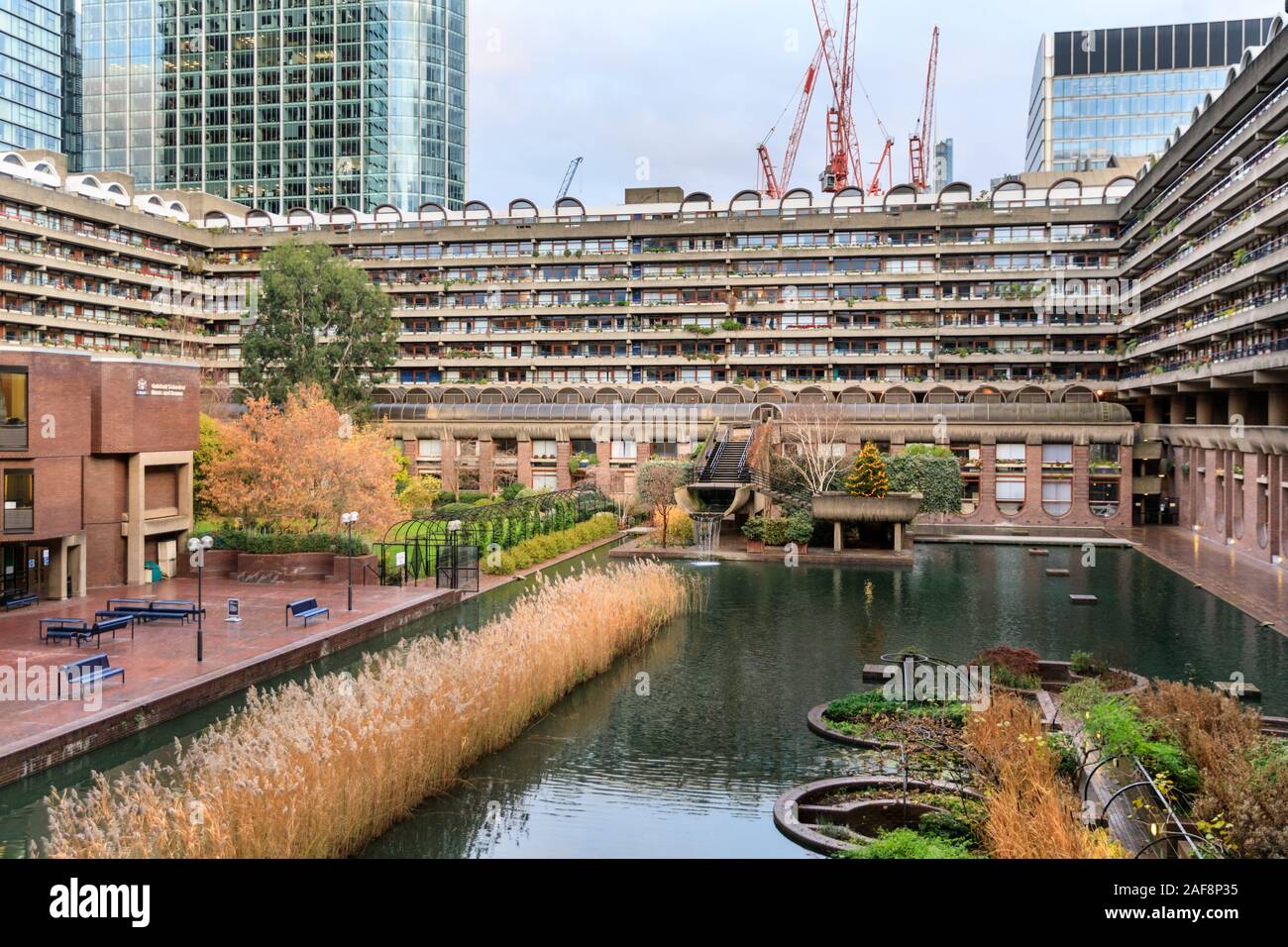 Brutalist concrete buildings hi-res stock photography and images - Alamy