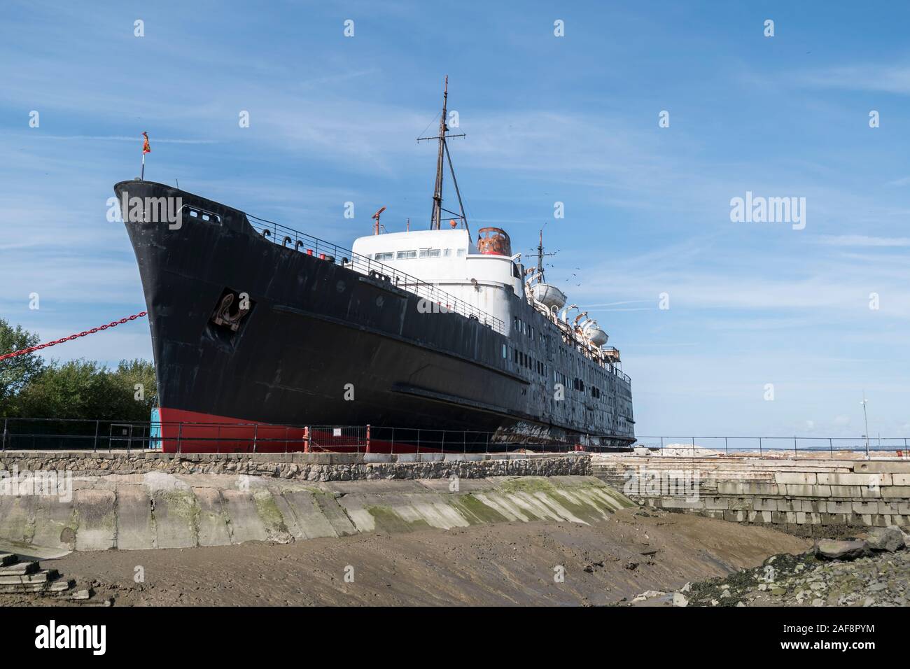 Llanerchy y Mor dock showing The Duke Of Lancaster ship near Mostyn ...