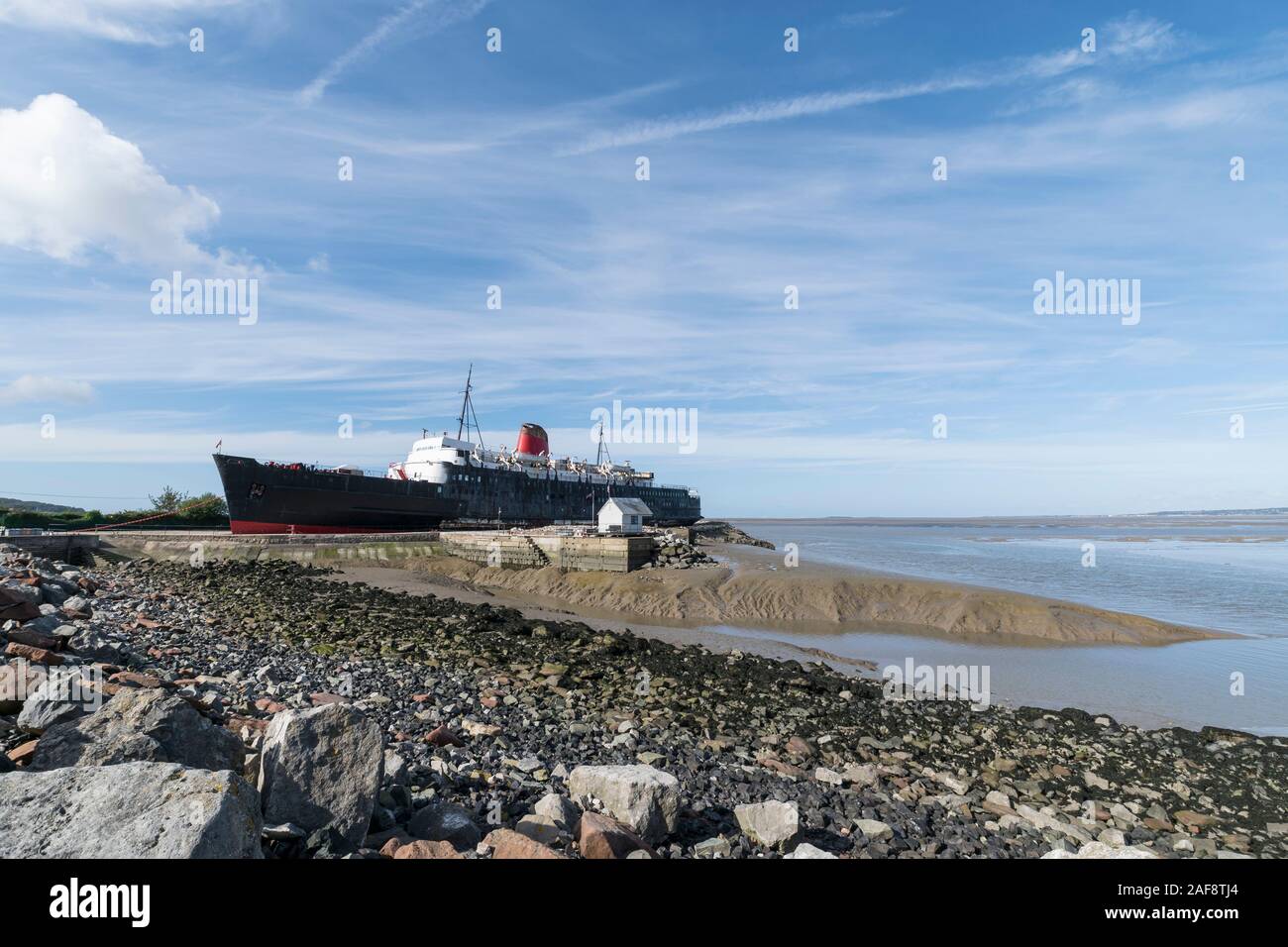 Llanerchy y Mor dock showing The Duke Of Lancaster ship near Mostyn ...