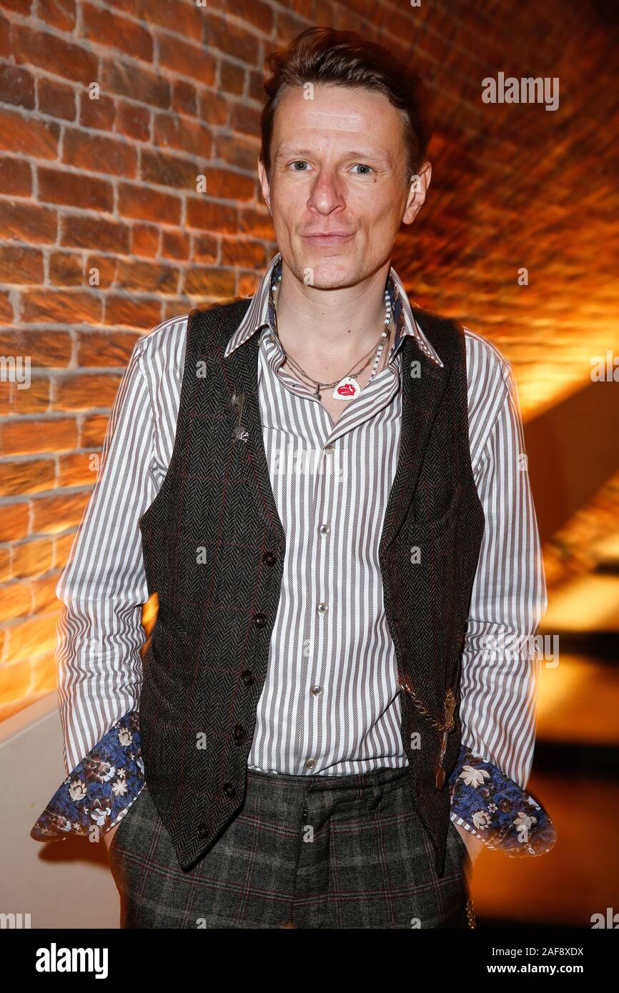 Berlin, Germany. 13th Dec, 2019. Alexander Scheer comes to the 19th ...