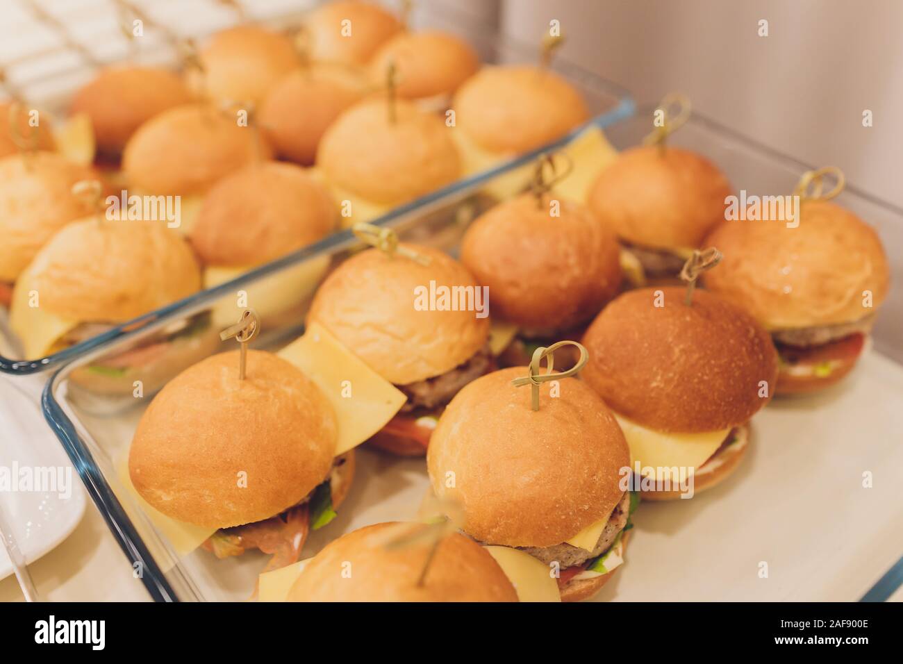 mini hamburgers, mini burgers, party food, finger food sliders Stock ...