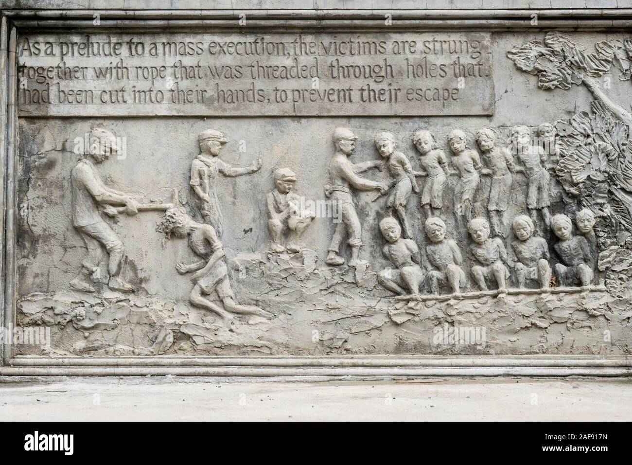 Memorial to the Khmer Rouge Killing Fields at Wat Samrong Knong ...