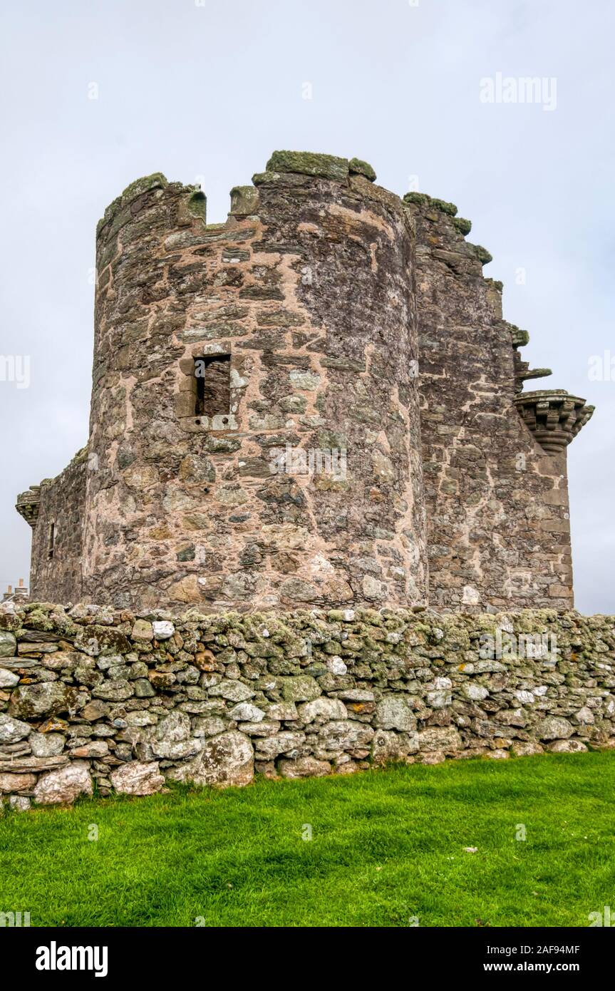 16th century Muness Castle on Unst is the most northerly castle in the ...