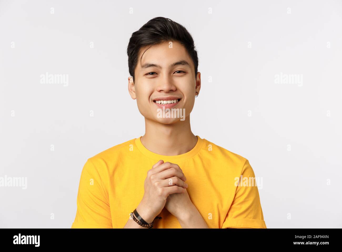 Chest up, man, portrait, t shirt hi-res stock photography and images ...