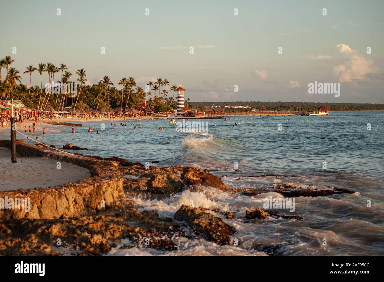 Sunset sea bayahibe Stock Photo - Alamy