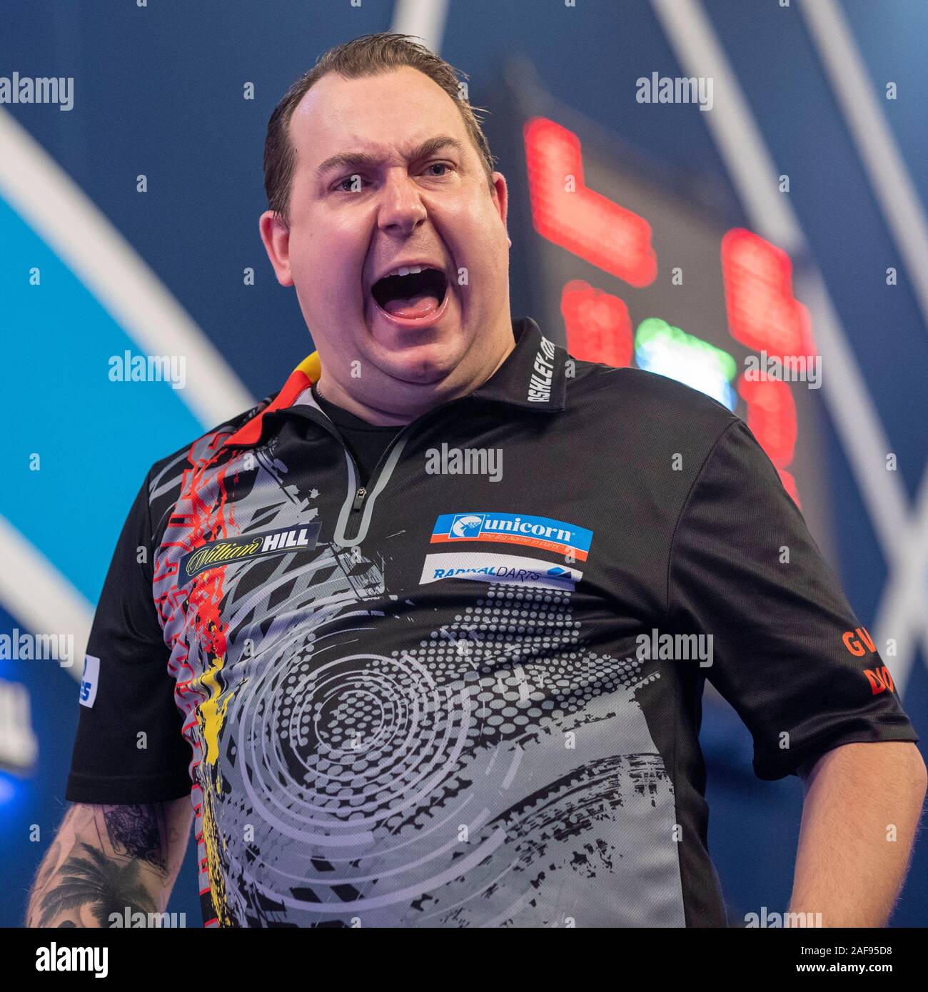 London, UK. 13th Dec, 2019. London, 13-12-2019, Darts player Kim ...
