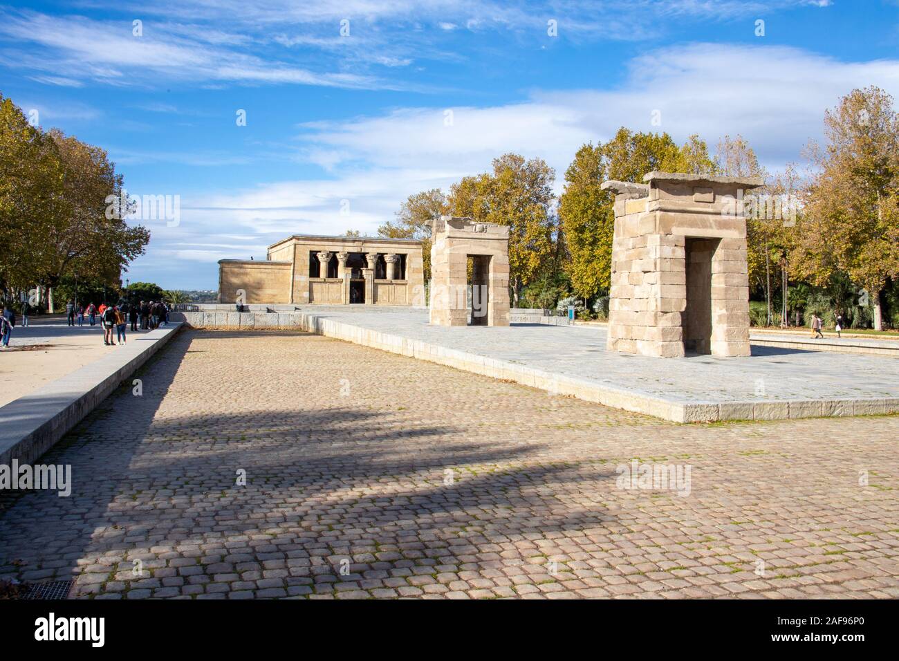 Egyptian temple madrid hi-res stock photography and images - Alamy