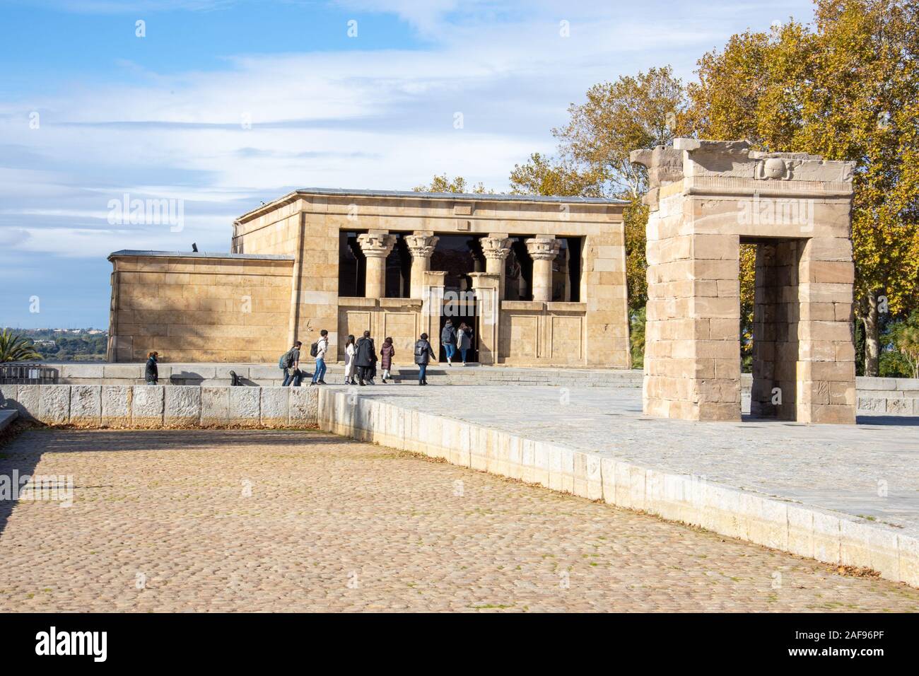 Egyptian temple madrid hi-res stock photography and images - Alamy
