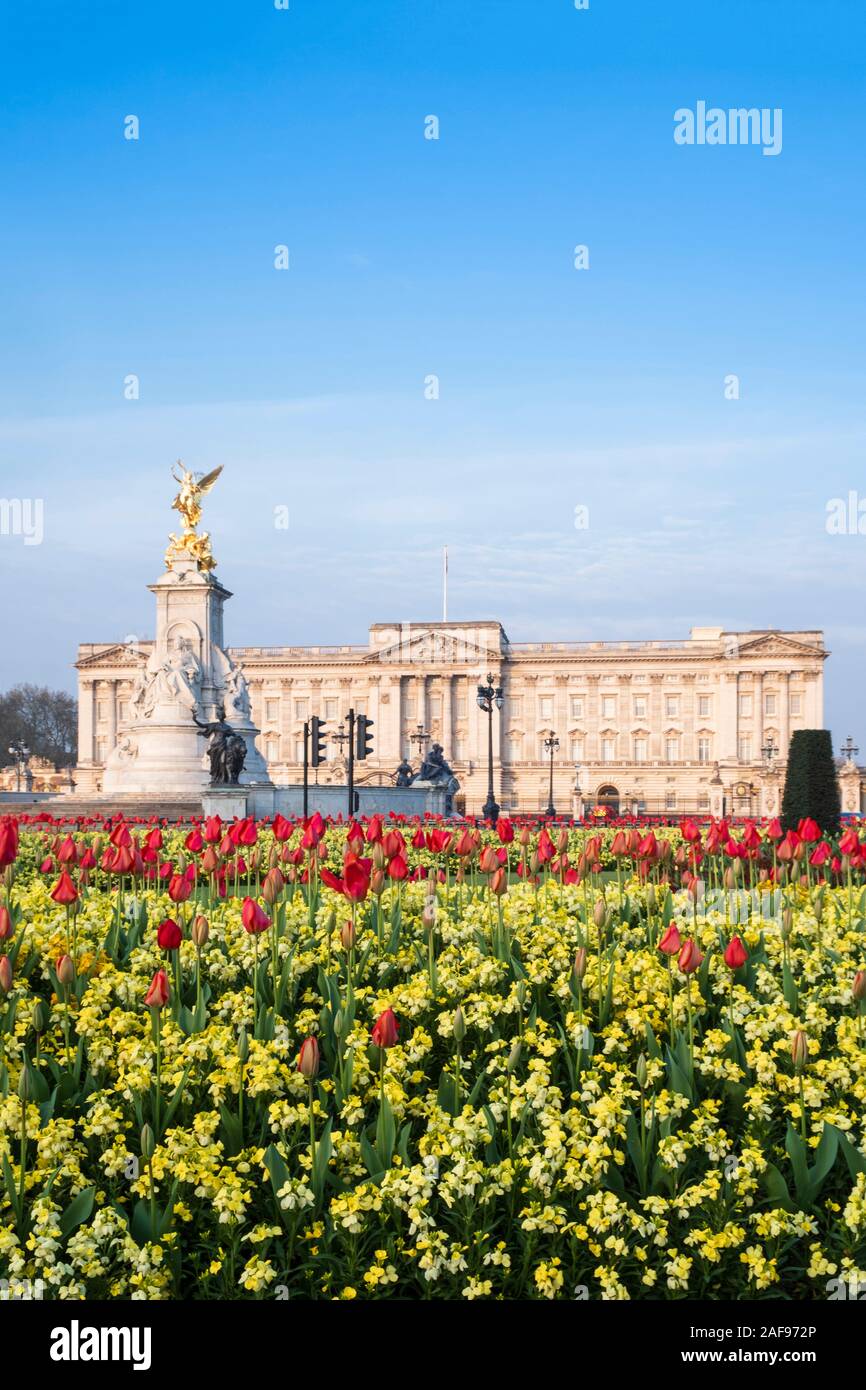 Buckingham Residence England High Resolution Stock Photography and ...