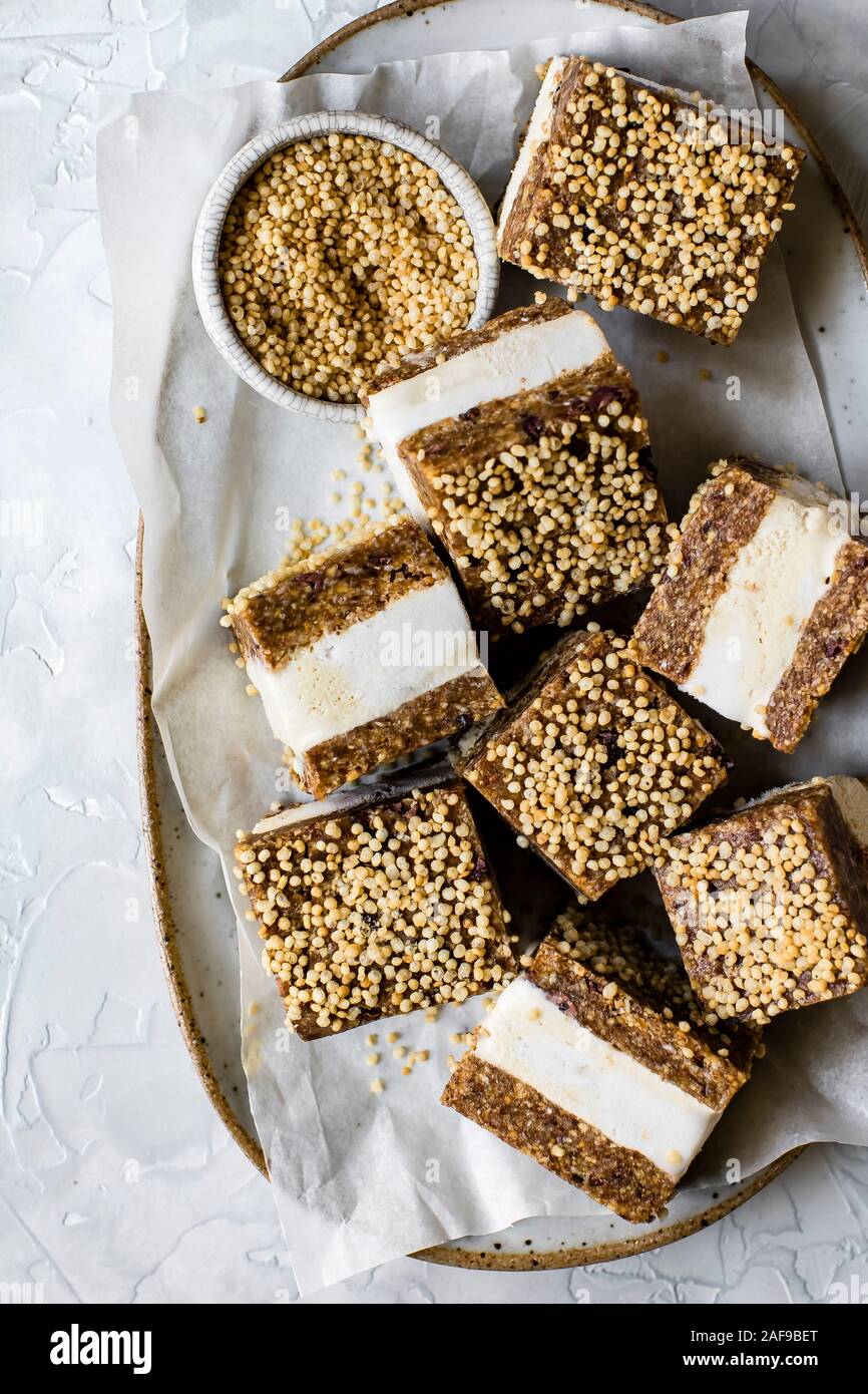 Rice squares hi-res stock photography and images - Alamy