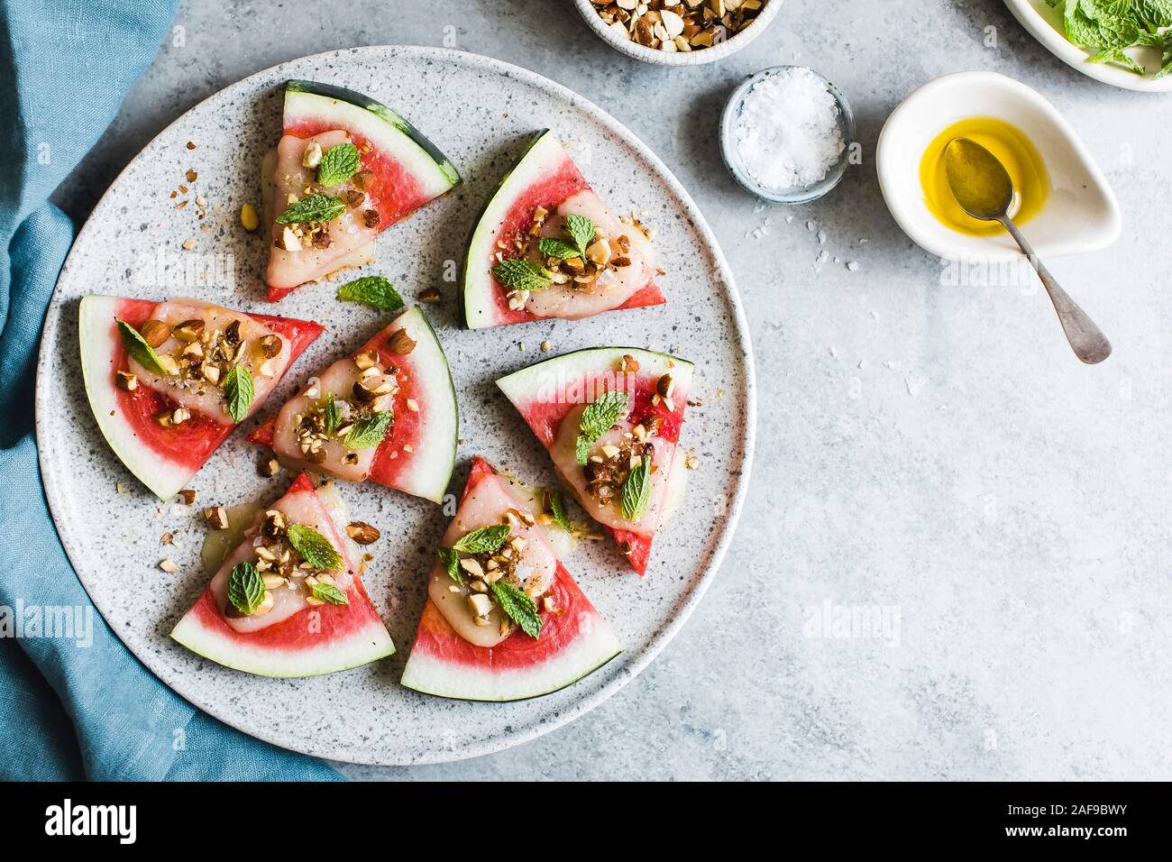 Canapes nuts hi-res stock photography and images - Alamy