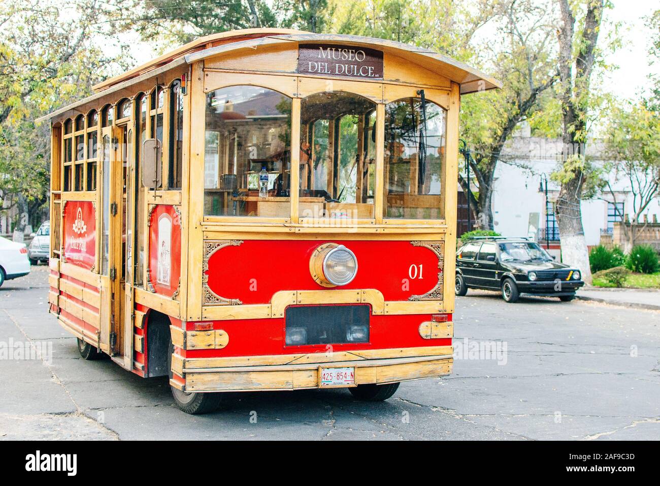 Railroad passenger car wheels hi-res stock photography and images - Alamy
