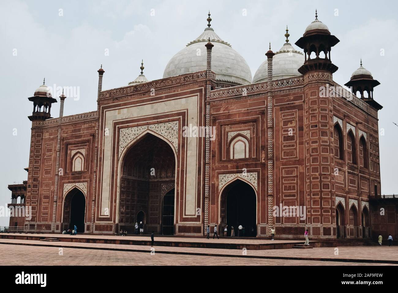 Red building in the Taj Mahal Stock Photo - Alamy