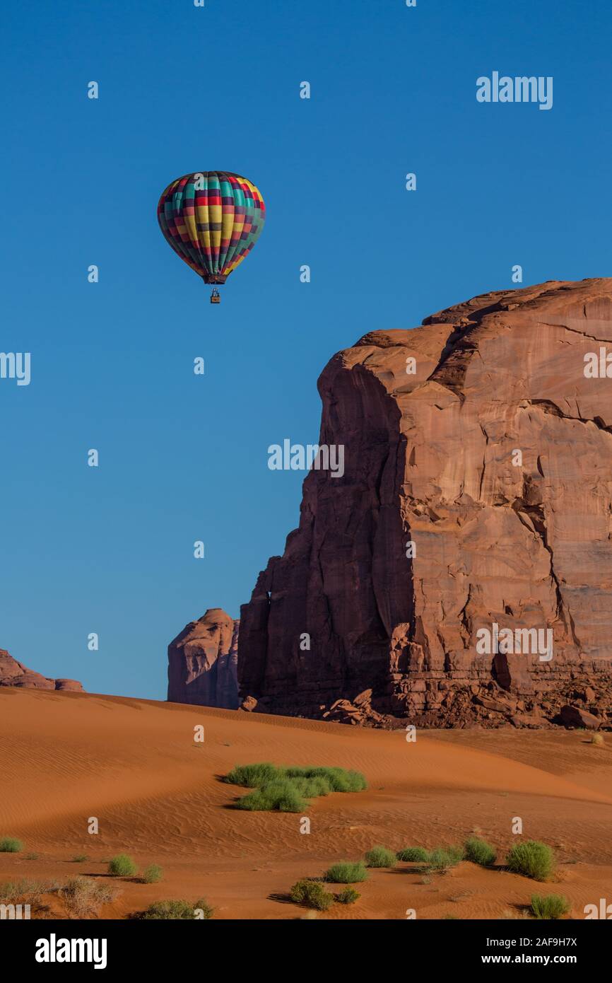 Sand springs in monument valley hi-res stock photography and images - Alamy
