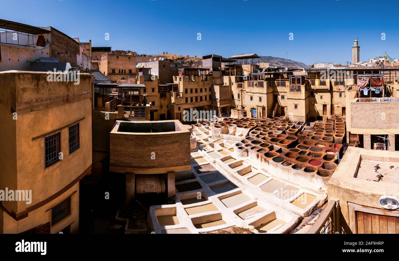 Fes tanneries hi-res stock photography and images - Alamy
