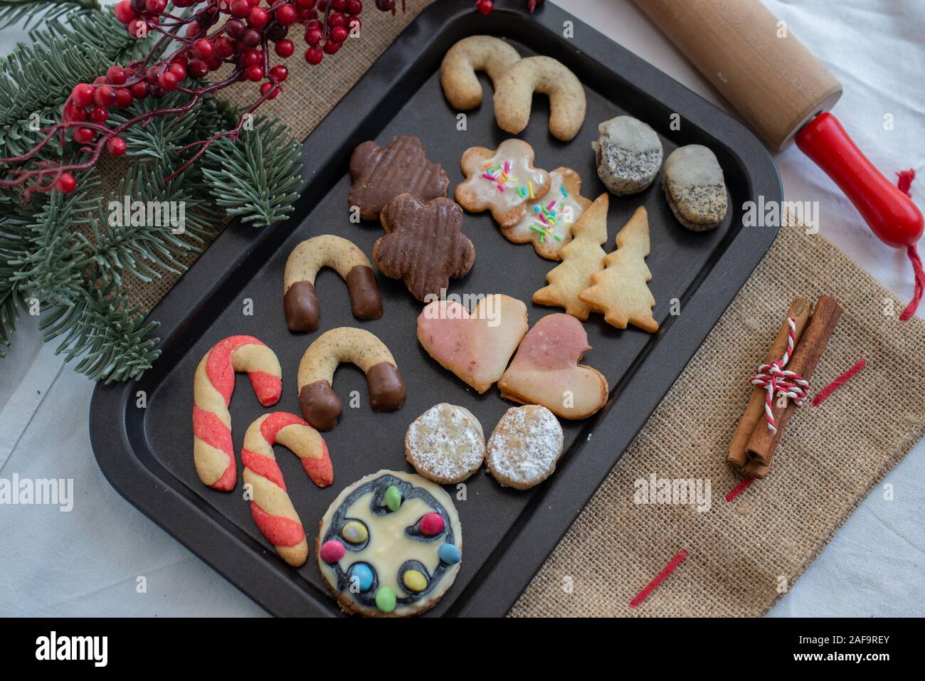 Traditional German Christmas Cookies Stock Photo - Alamy
